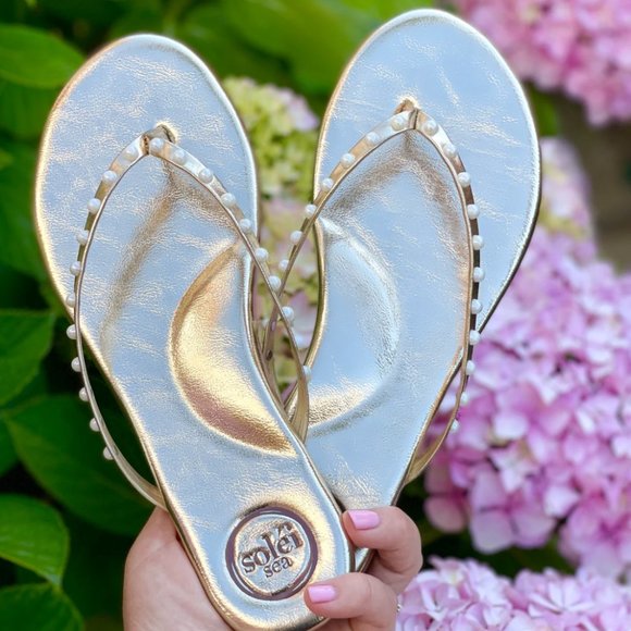 Solei Sea | Shoes | Solei Sea Indie Metallic Gold Sandals | Poshmark